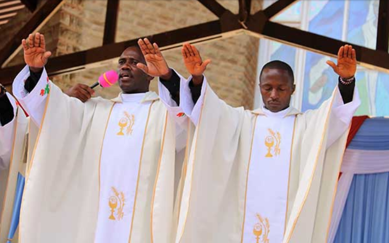 'How We Were Initiated Into Eiye Confraternity In Lagos' - Cultists ...