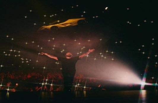 Drake Performs Song With His ₦2.5b Laferrari Hybrid Hypercar Floating ...