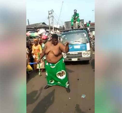 Bare-chested Big-Size Supporter Steals The Show At APC Rally In Lagos ...